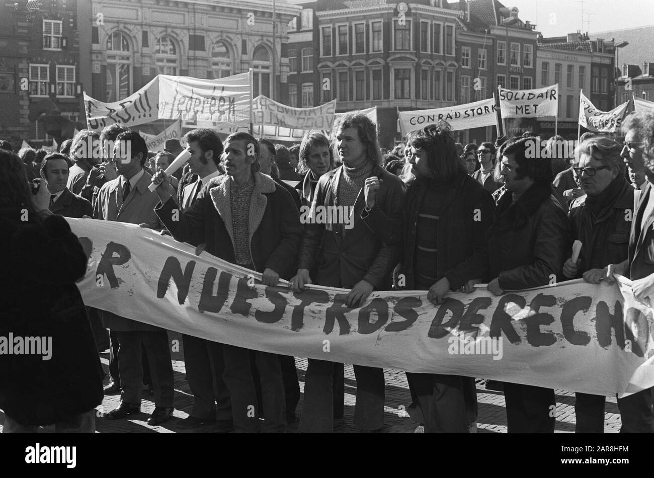 Demonstrate protest banner Black and White Stock Photos & Images - Alamy