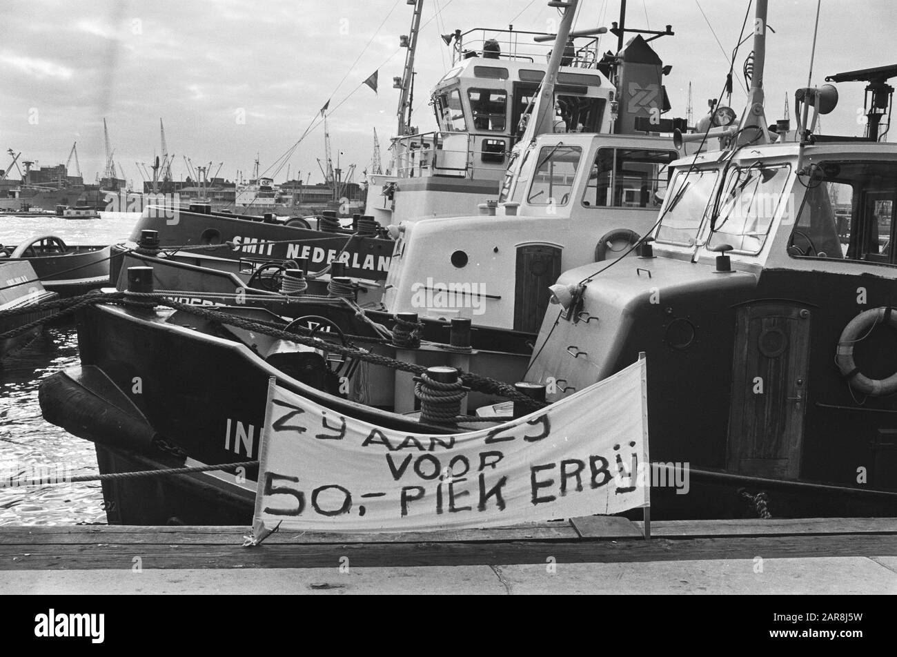 Port strike rotterdam Black and White Stock Photos & Images - Alamy