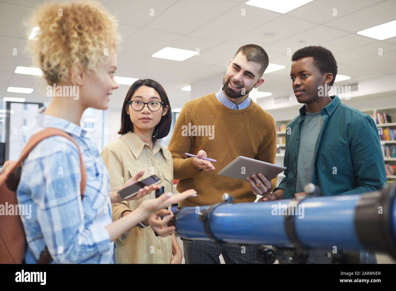 College men group hi-res stock photography and images - Alamy