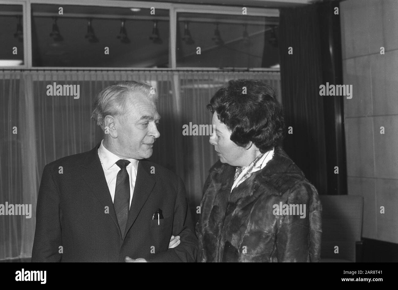 Relocation wife Black and White Stock Photos & Images - Alamy