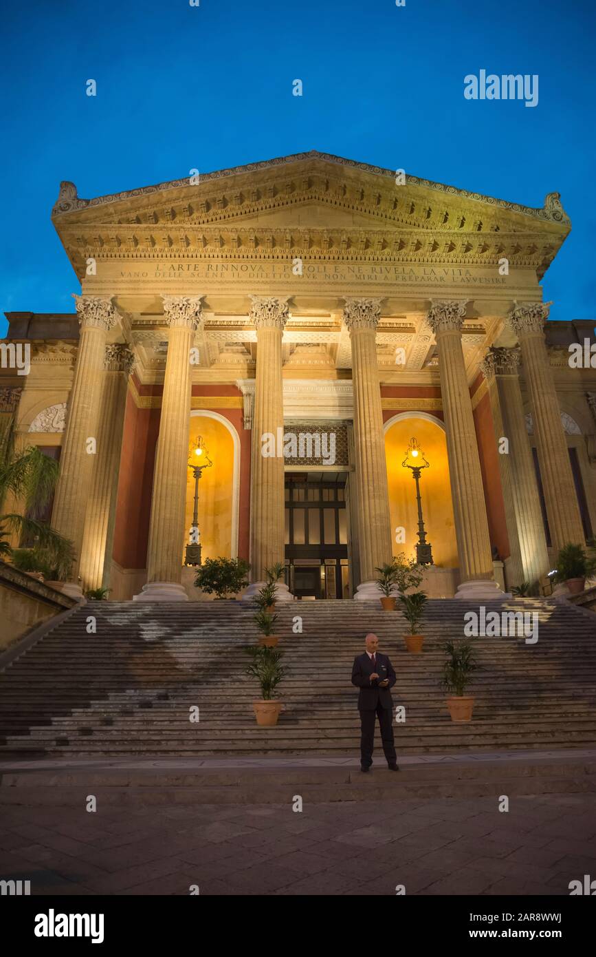 Massimo theatre palermo interior hi-res stock photography and images ...