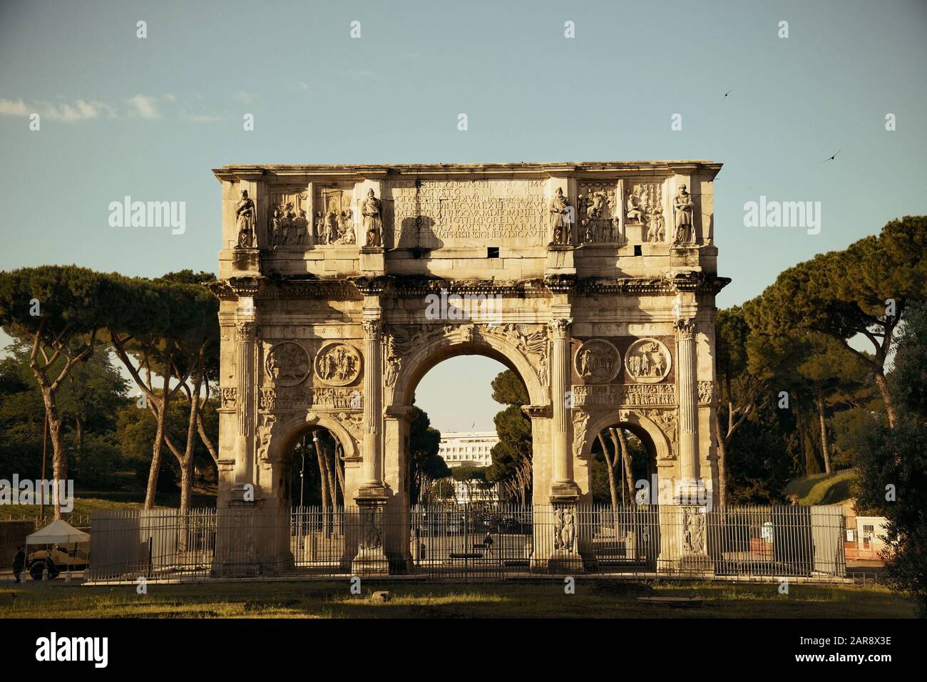 Arch of Constantine in Rome, Italy Stock Photo - Alamy