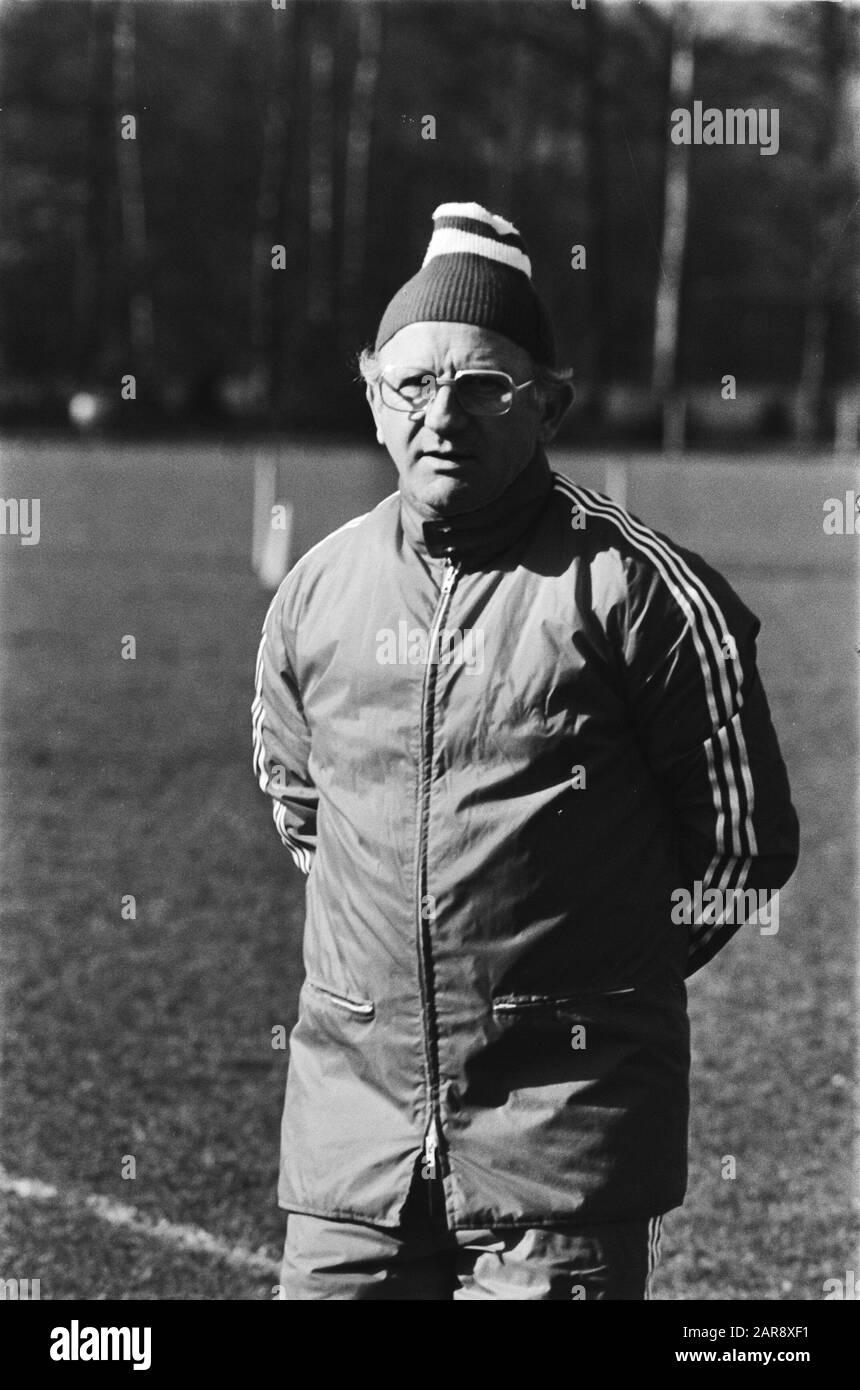 Traing cup hi-res stock photography and images - Alamy