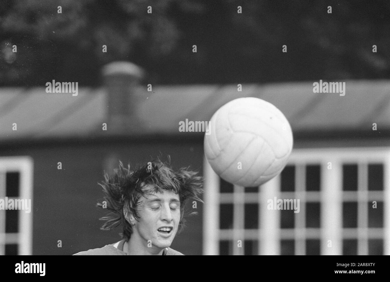 2 dutch head Black and White Stock Photos & Images - Alamy