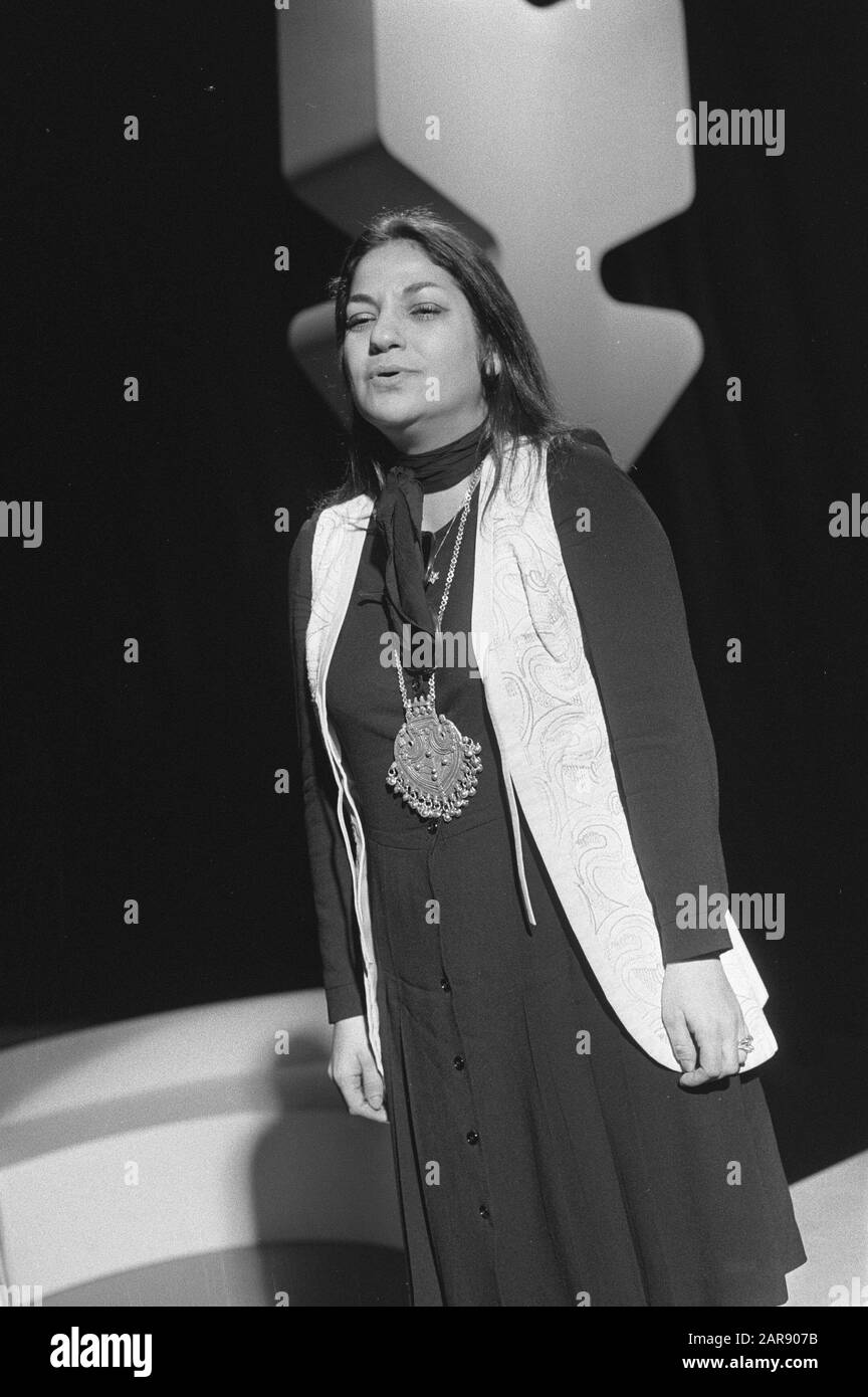 TV film NCRV: nr. 12 (l) Louis Borel in scene, Frida Bocara Date: 23 ...