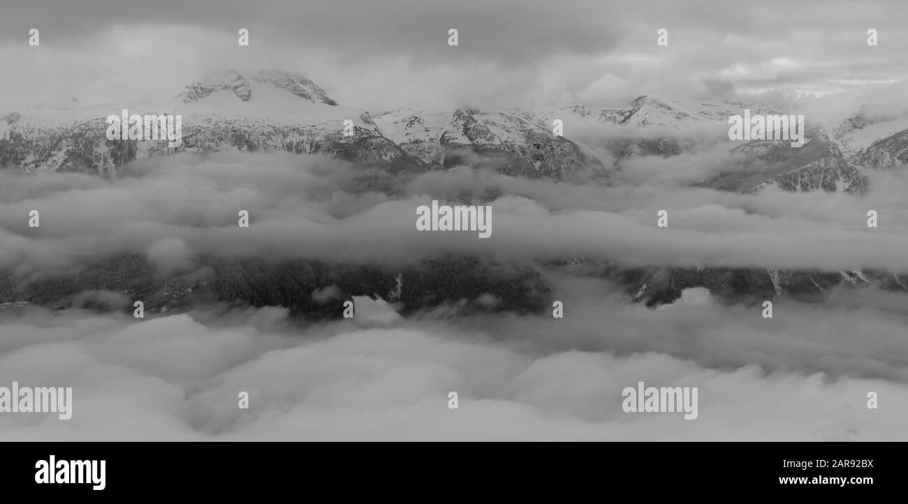 Snowy landscape day skiing Black and White Stock Photos & Images - Alamy