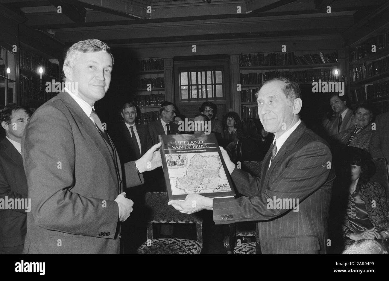 10 december 1986 hi-res stock photography and images - Alamy