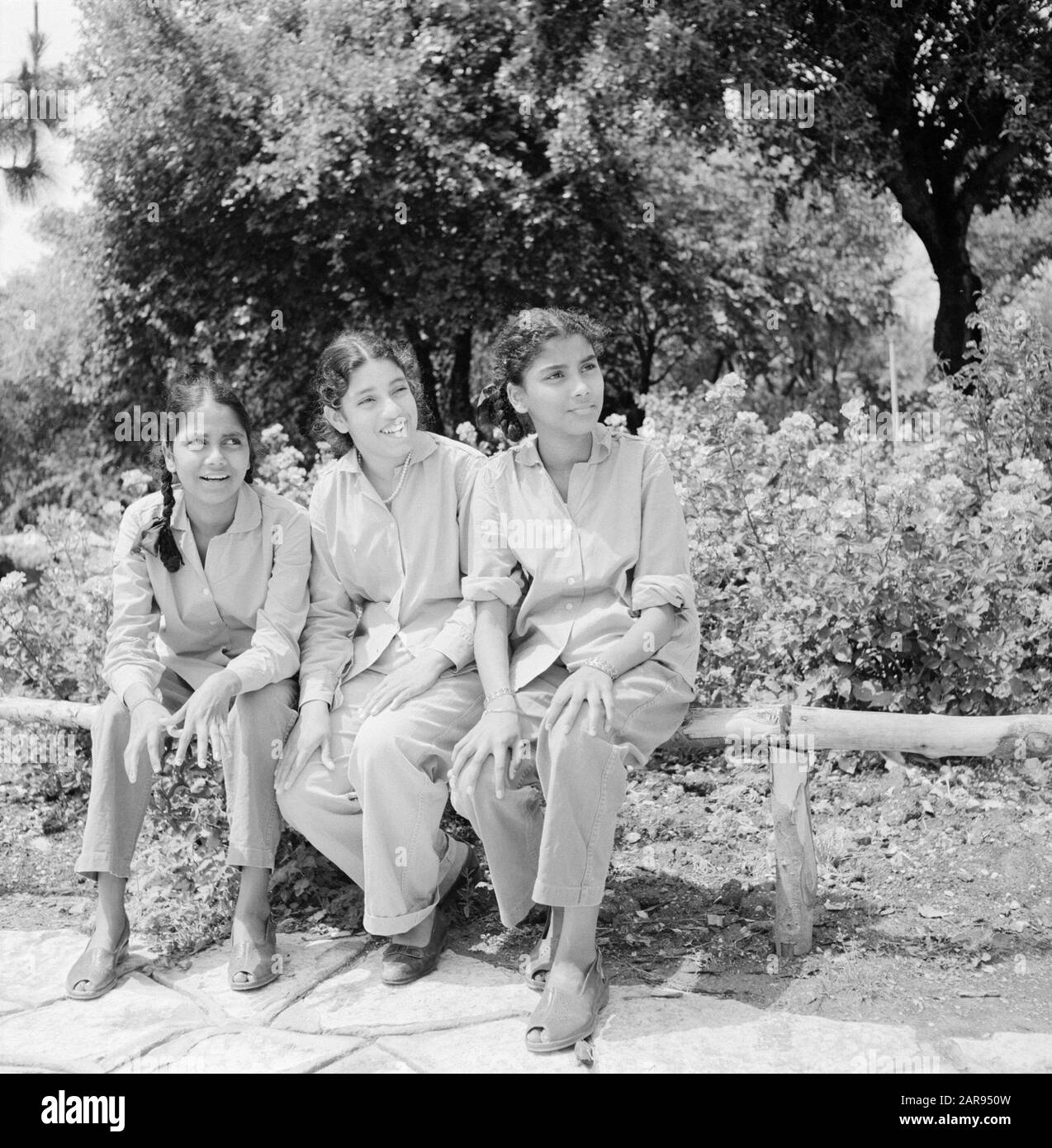 Girls of india Black and White Stock Photos & Images - Alamy