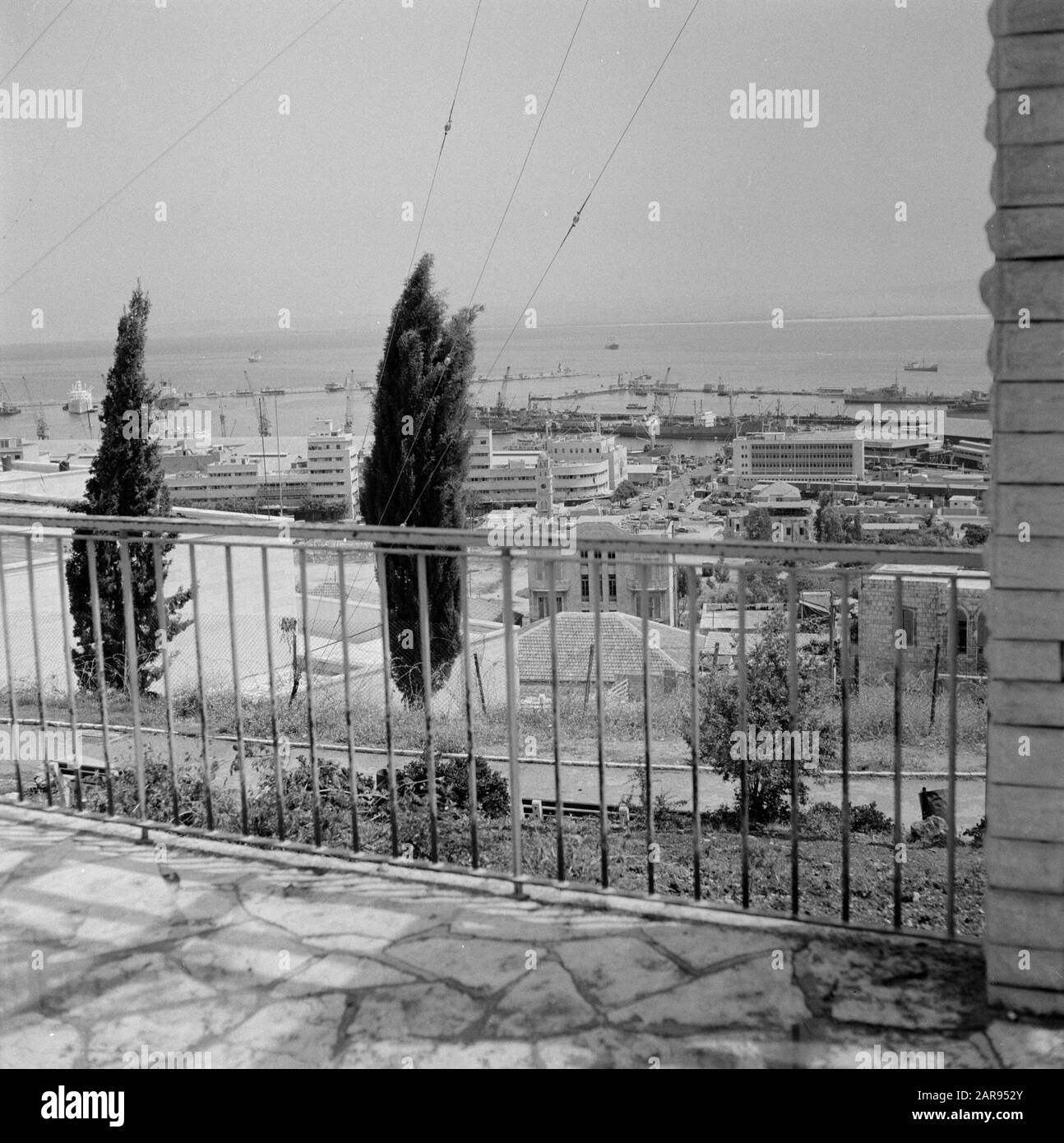 From the 1964 1965 Black and White Stock Photos & Images - Alamy