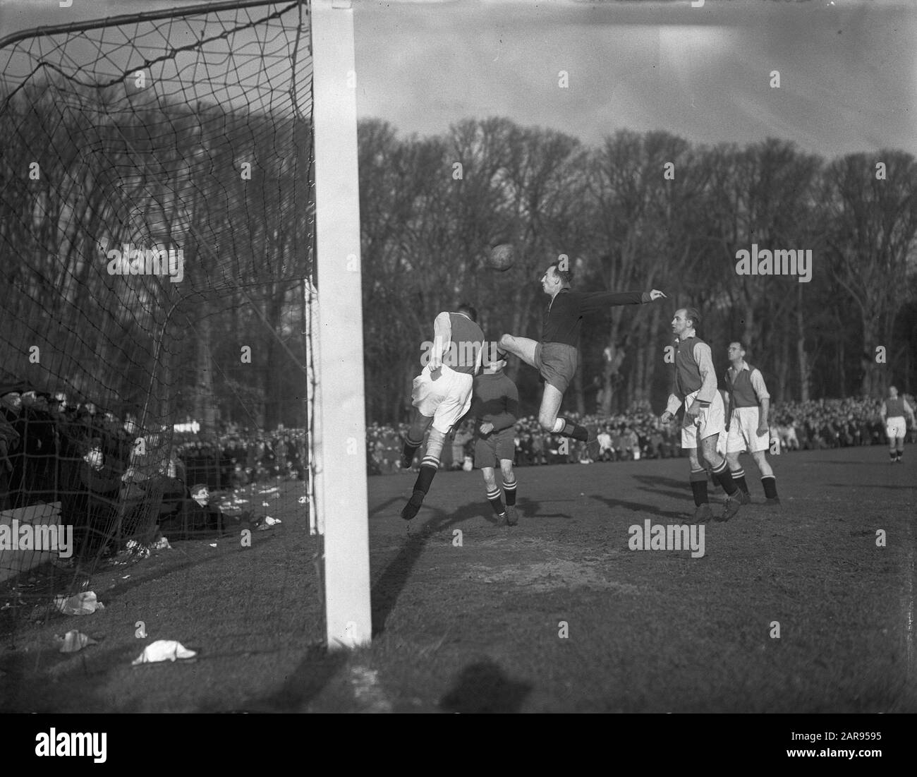 Roozen jumps hi-res stock photography and images - Alamy