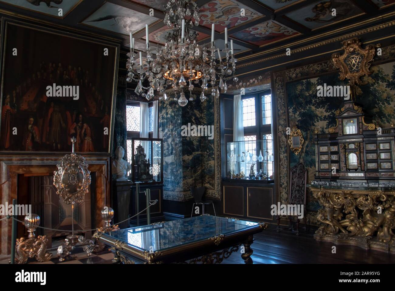 Renaissance audience hall hi-res stock photography and images - Alamy