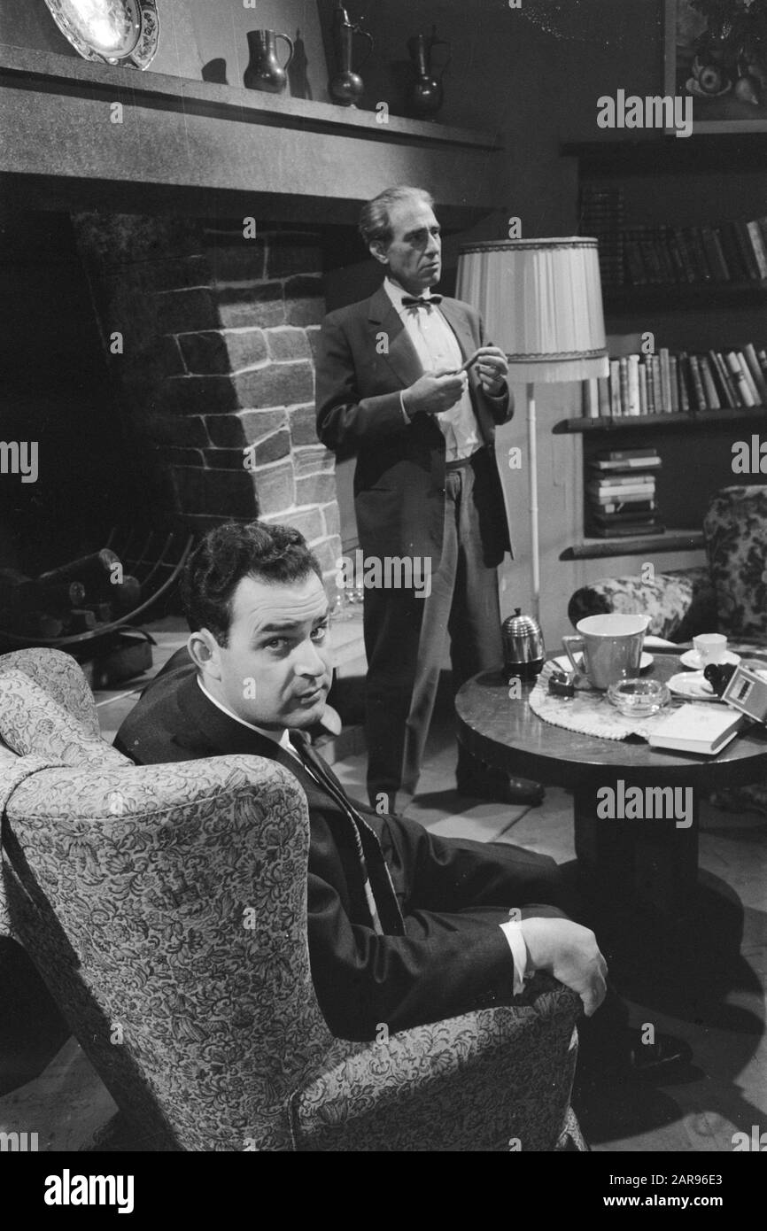 Crime dramas hi-res stock photography and images - Alamy
