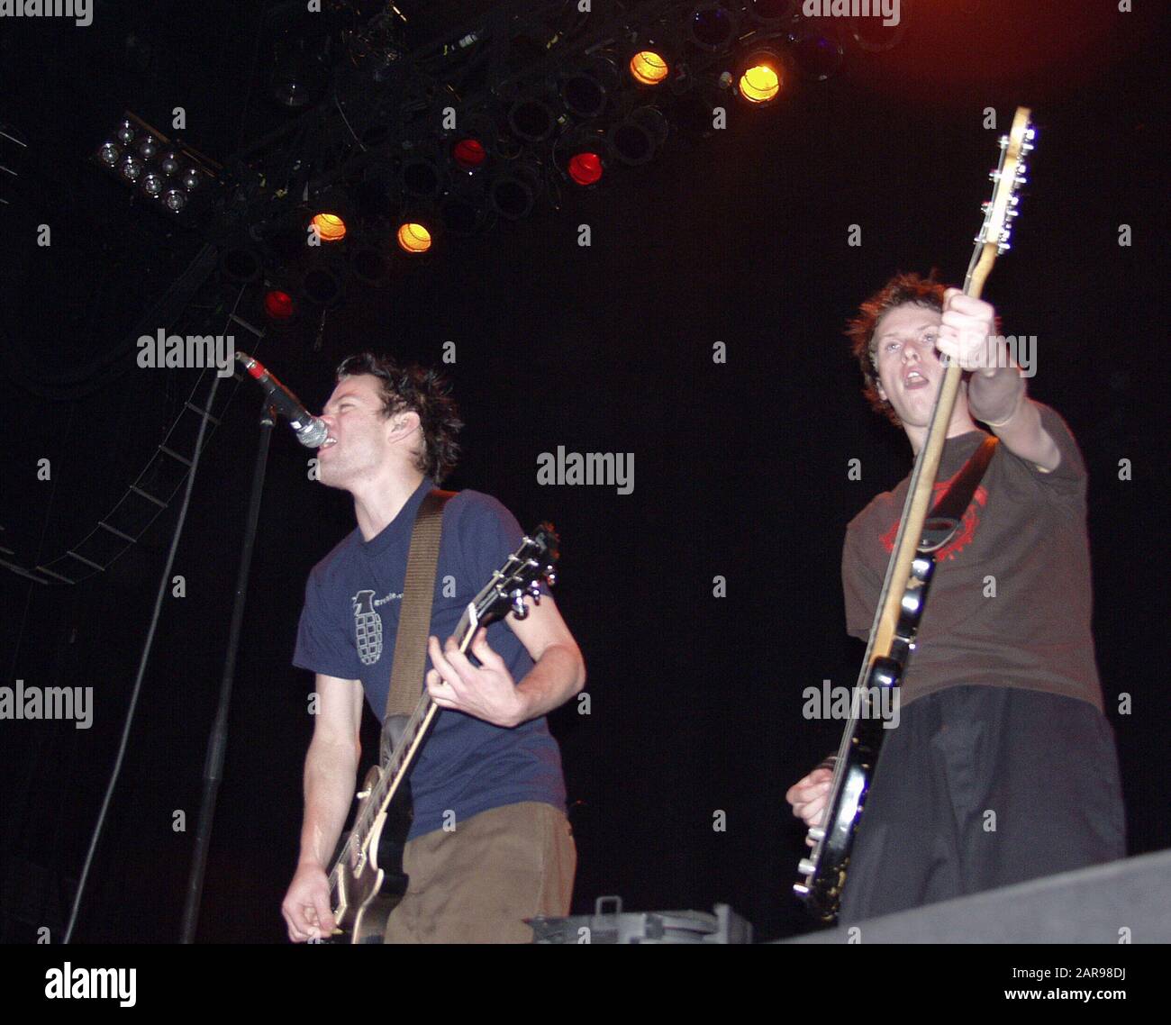 Derek whibley of sum 41 hi-res stock photography and images - Alamy