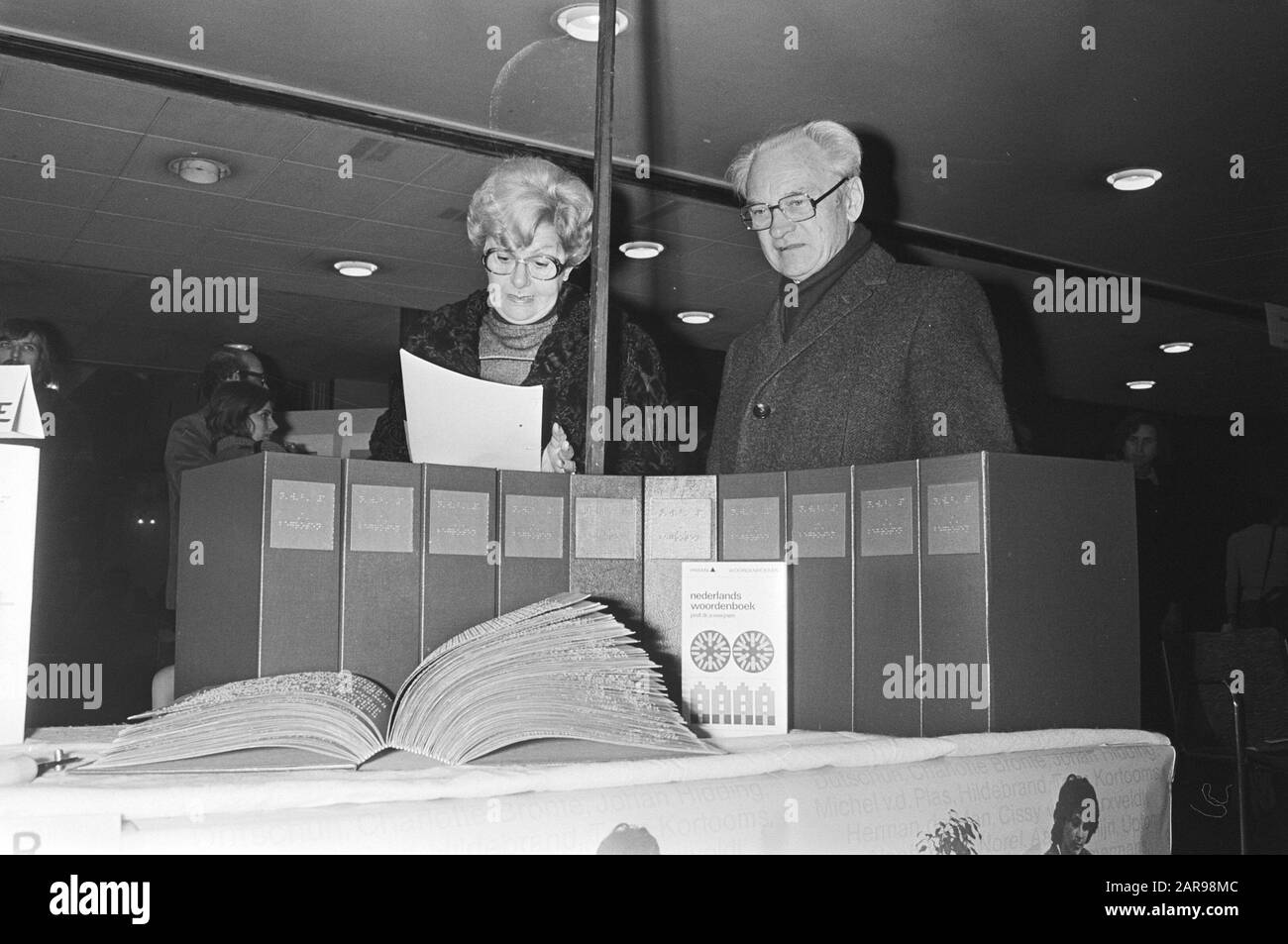 Compiler prof hi-res stock photography and images - Alamy