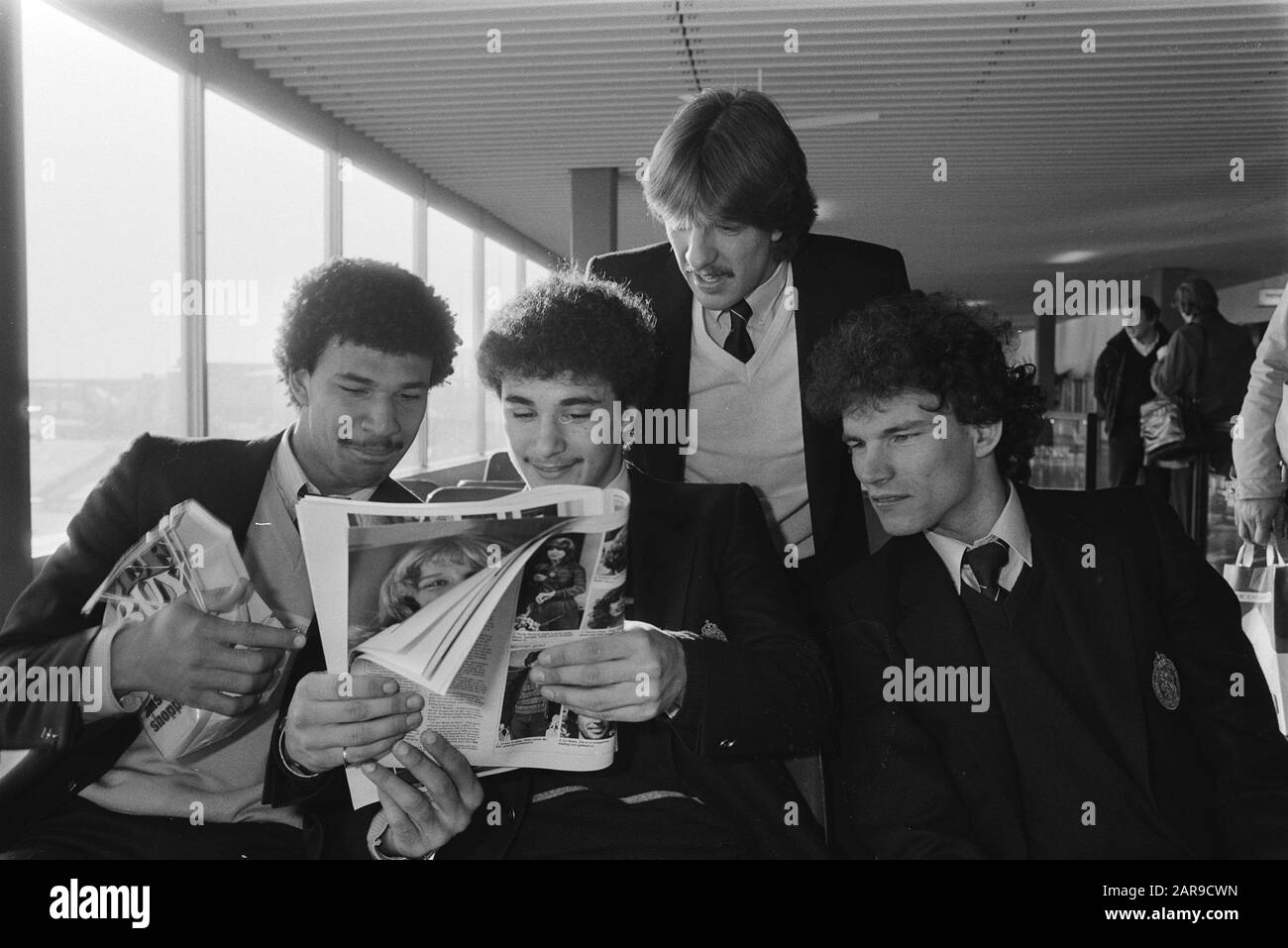 Departure of the Dutch team to Spain From L.N.R. Gullit, Vanenburg and ...