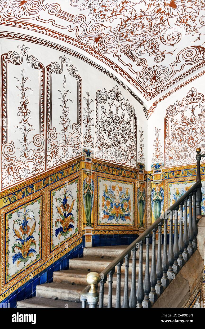 Beautiful patterns and staircase in Pati Manning in Barcelona, Spain ...