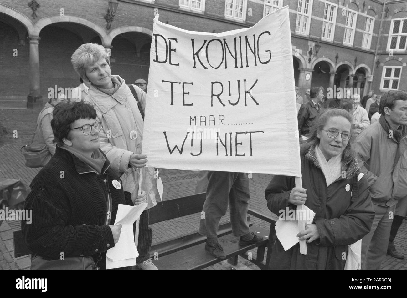 Social policy poverty Black and White Stock Photos & Images - Alamy