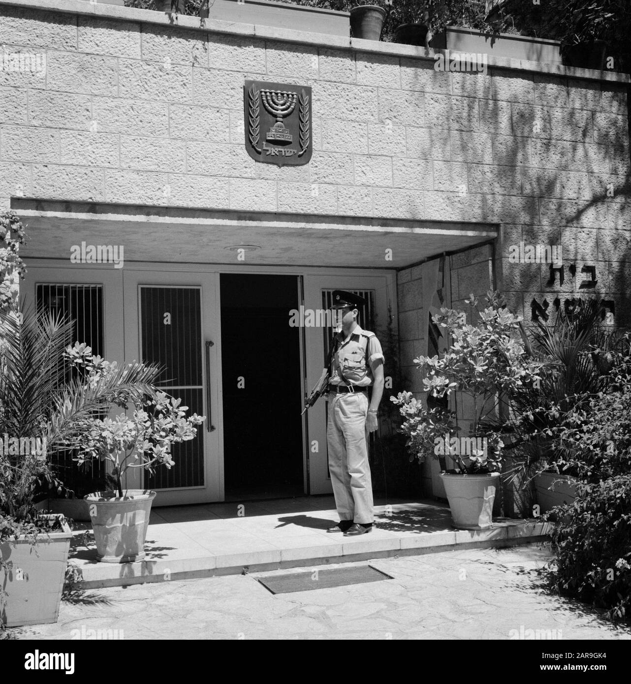 Sidewalk planters Black and White Stock Photos & Images - Alamy