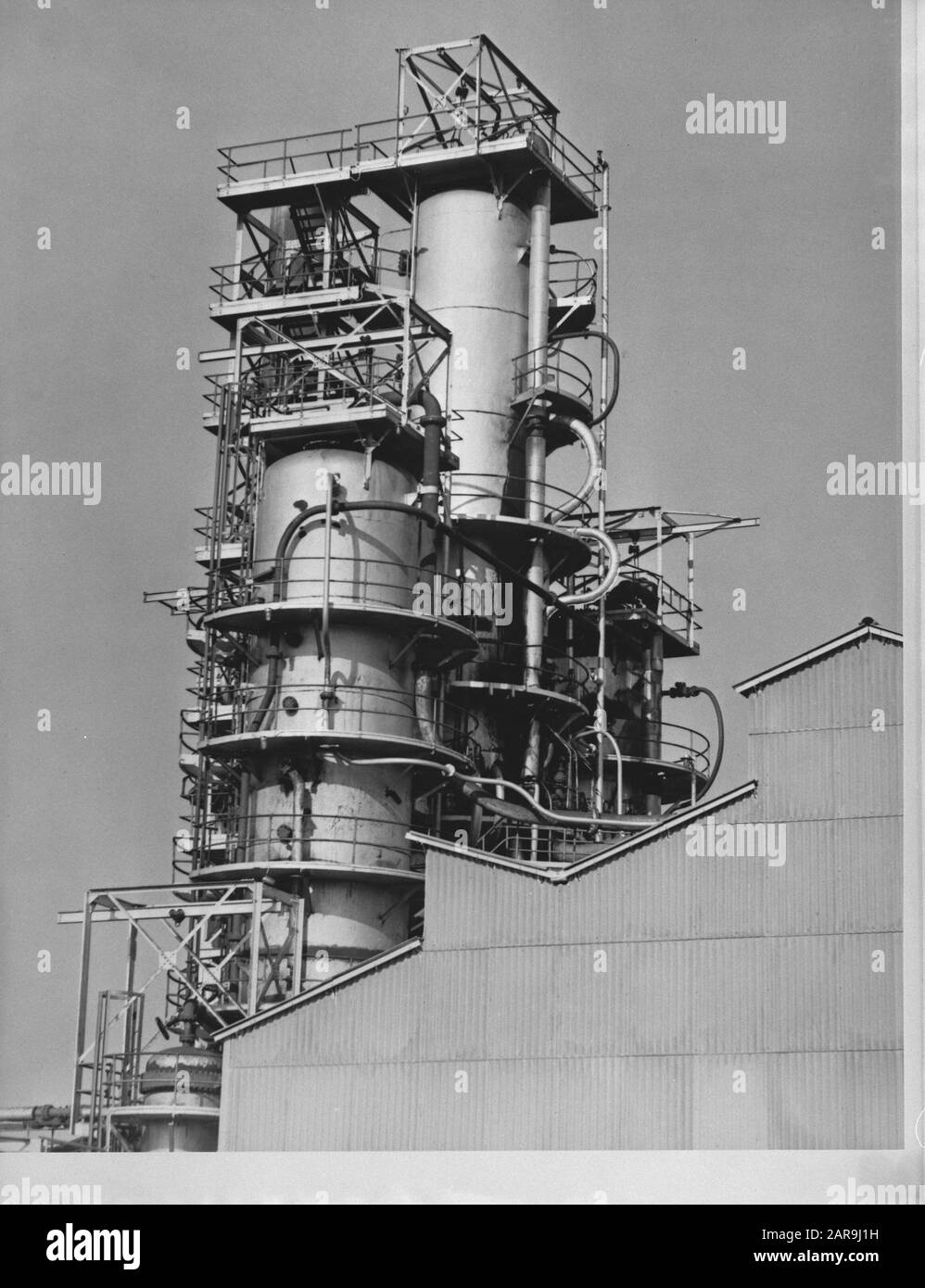 Oil refinery curacao Black and White Stock Photos & Images - Alamy