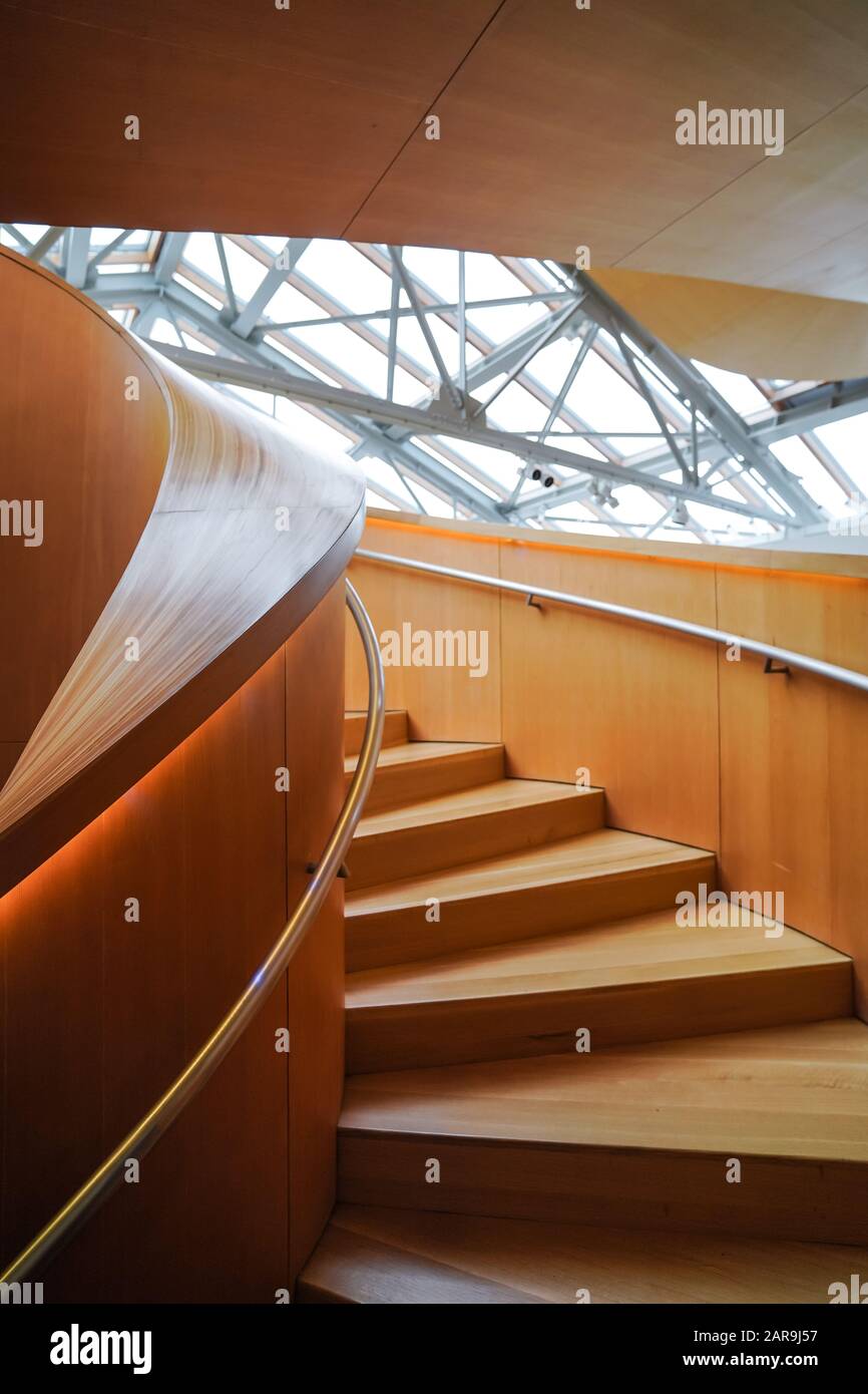 Art gallery of Ontario interior wooden staircase designed by Frank ...