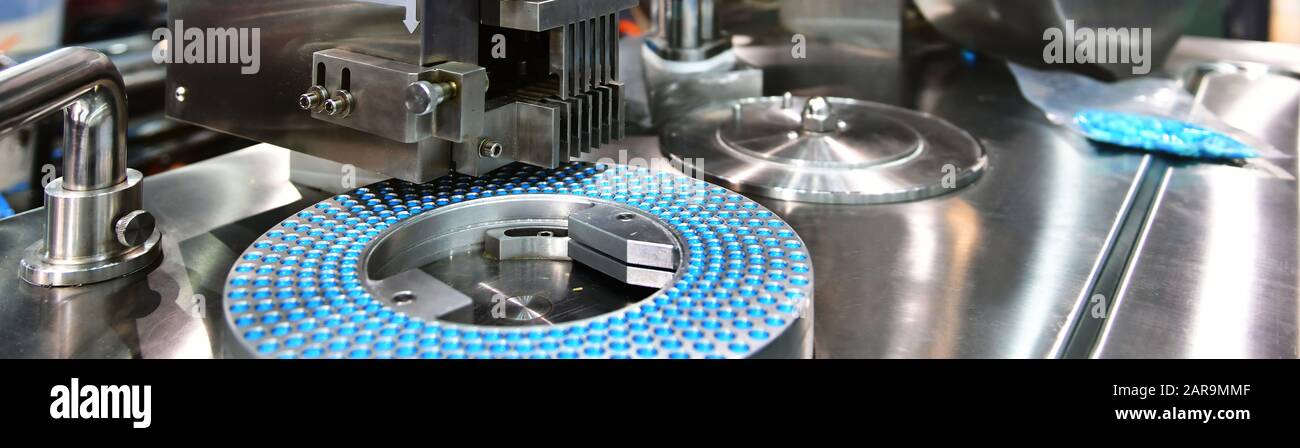 Pharmaceutical manufacturing process hi-res stock photography and ...