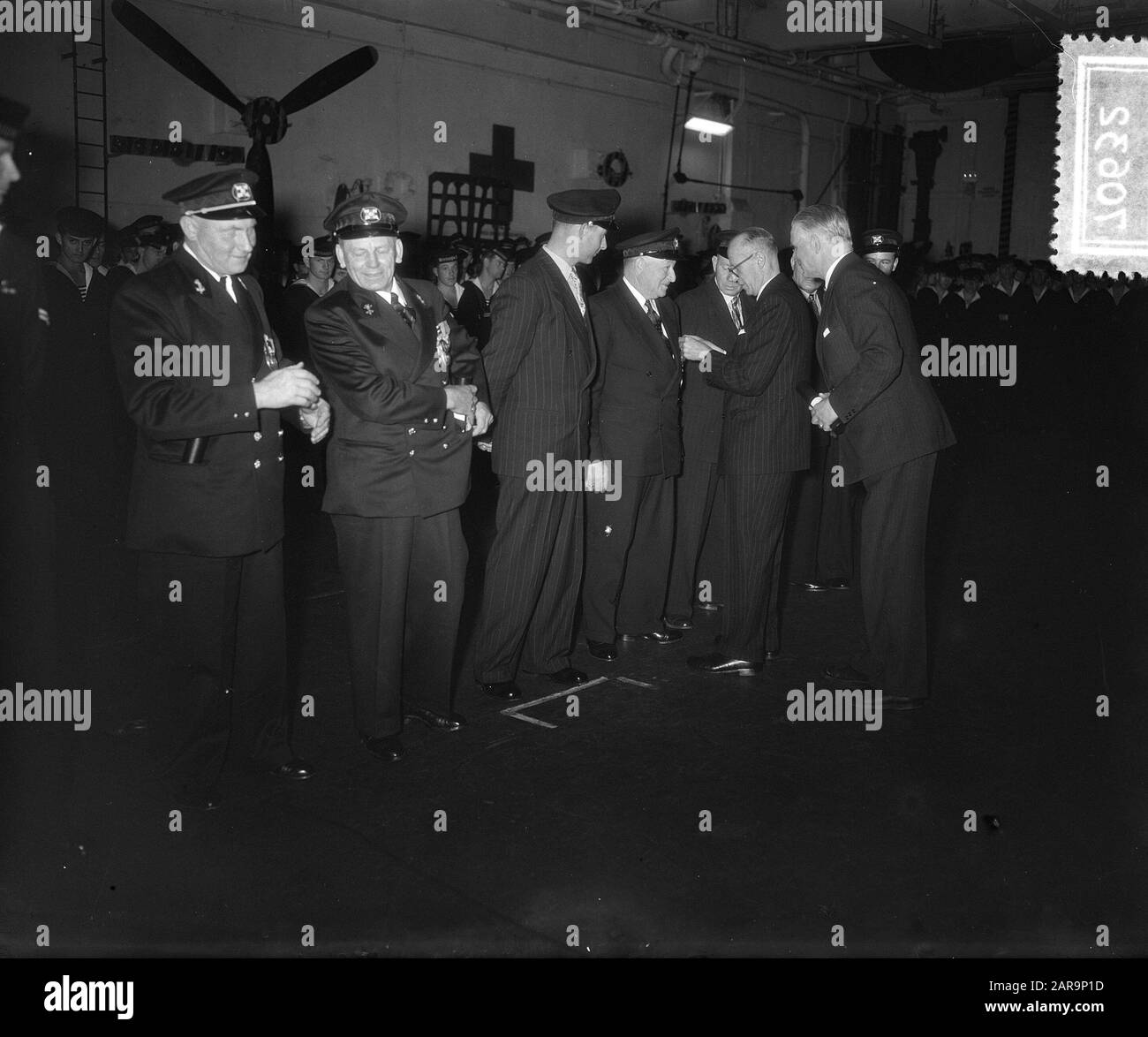 Navy emergency response team Black and White Stock Photos & Images - Alamy