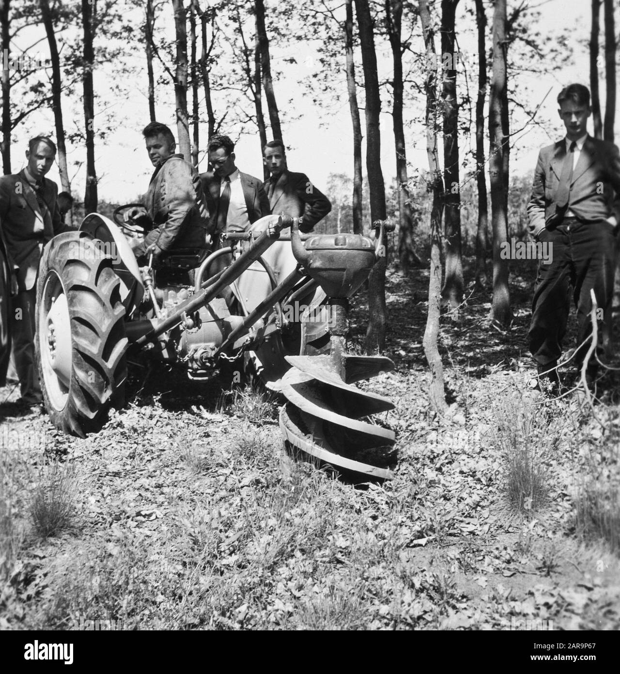 plantboor mounted on fordson-dearborn tractor Date: undated Keywords ...