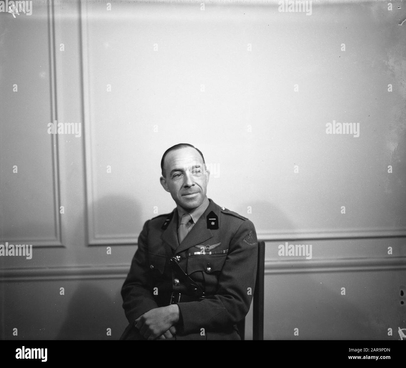 Observer series Black and White Stock Photos & Images - Alamy