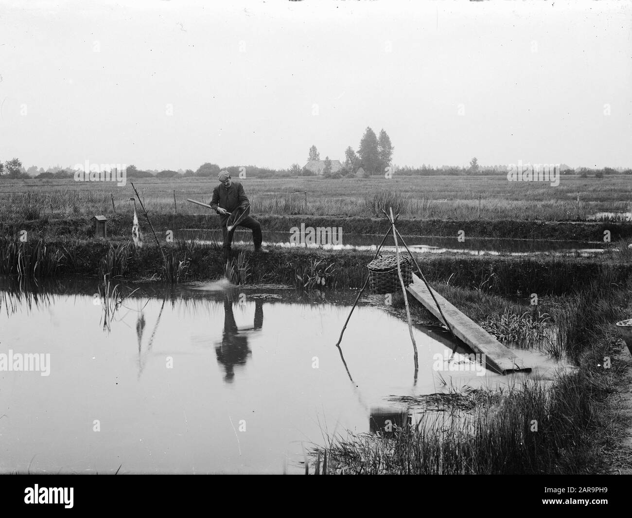 fishing, fish farms, salmon, trout, ponds Date: undated Keywords: trout ...