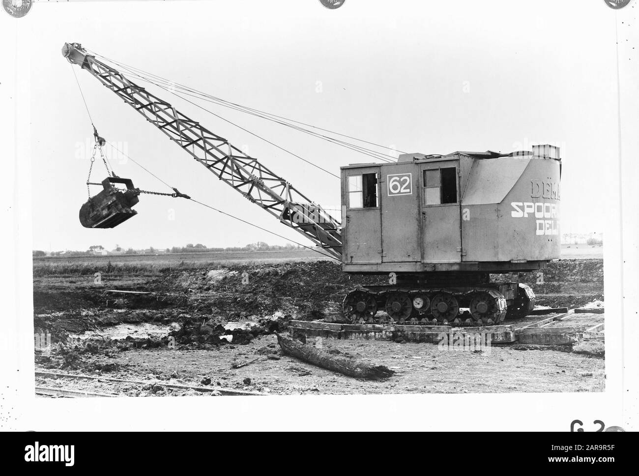 reproductions, draglines Date: undated Keywords: draglines ...