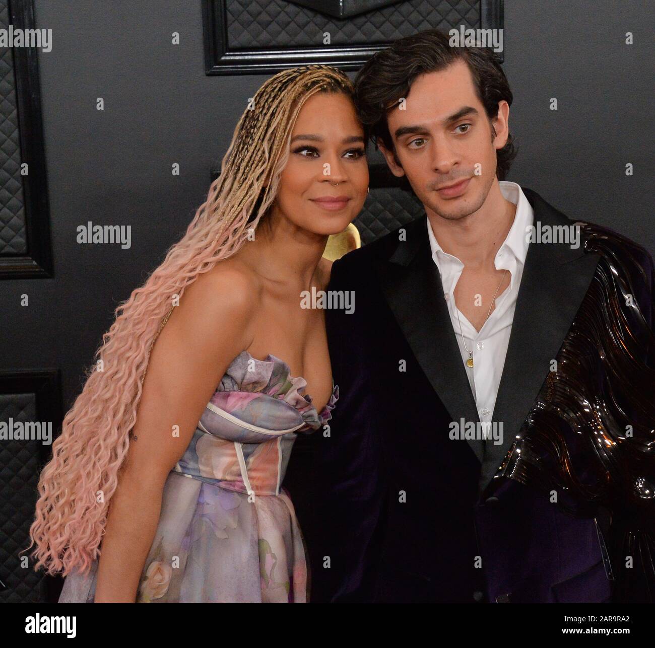 Los Angeles, CA, USA. 26th Jan 2020. (L-R) Holly James and Justin ...