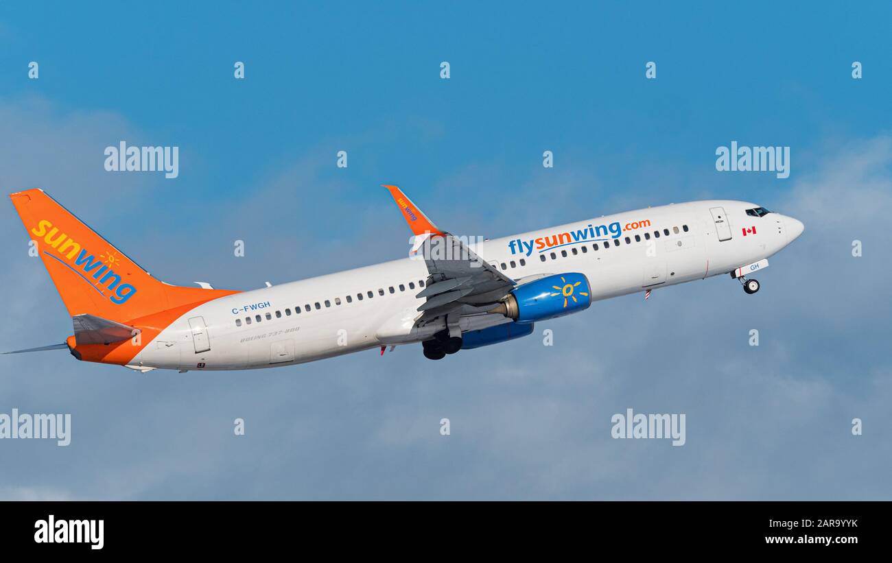 Richmond, British Columbia, Canada. 16th Jan, 2020. A Sunwing Airlines ...