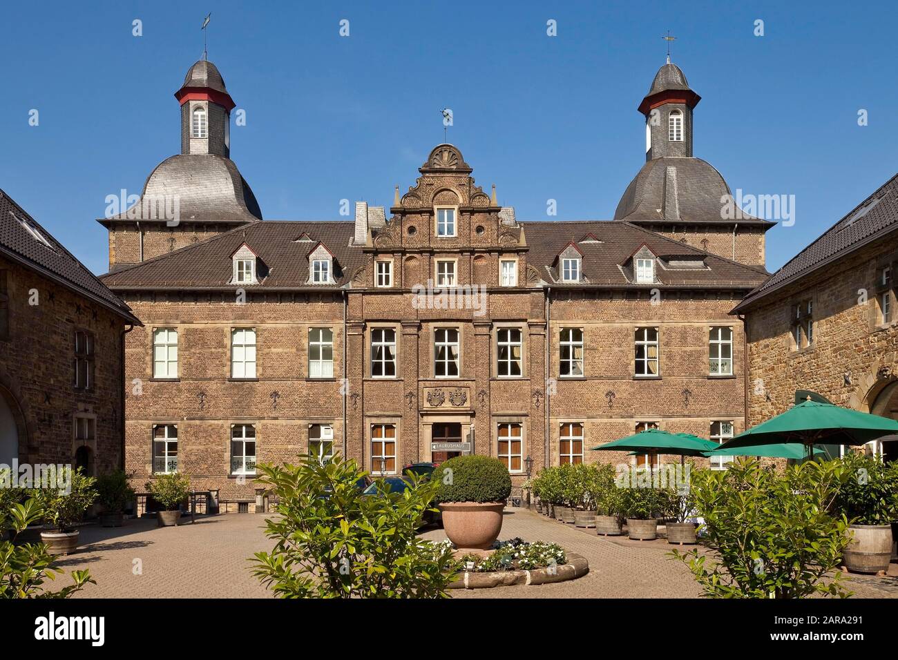 Hugenpoet Castle, Essen, Ruhr Area, North Rhine-Westphalia, Germany ...