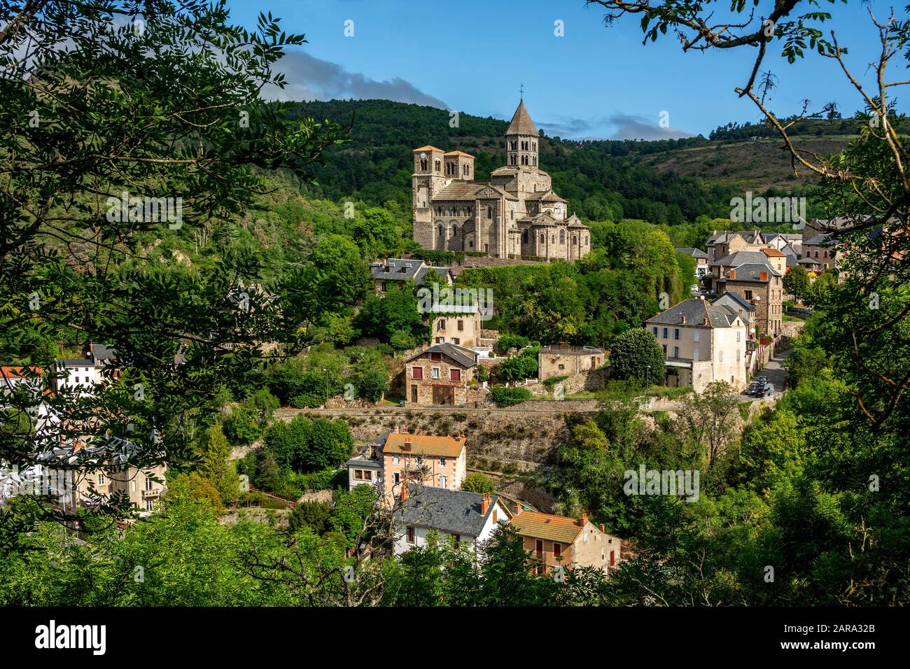 Village of saint nectaire hi-res stock photography and images - Alamy