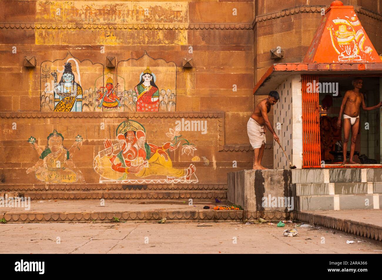 Morning glow at ghats of holy Ganges river, also Ganga river, Varanasi ...