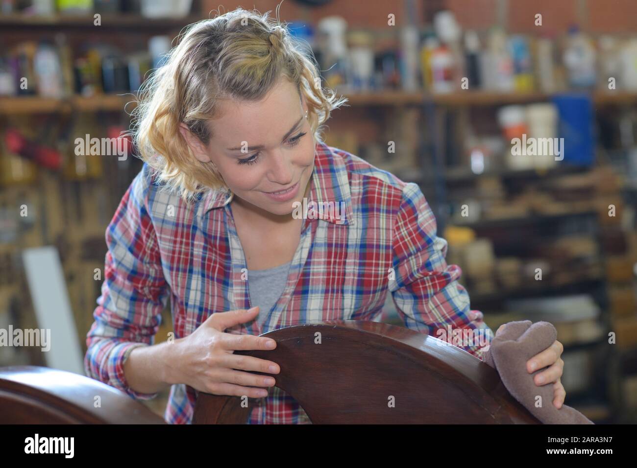 Dusting furniture hi-res stock photography and images - Alamy