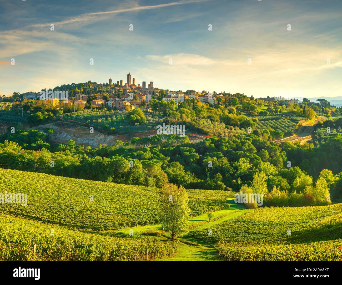 Skyline panorama countryside landmark landscape hi-res stock ...