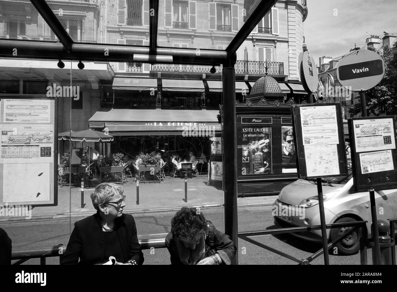 Peoples restaurant Black and White Stock Photos & Images - Alamy