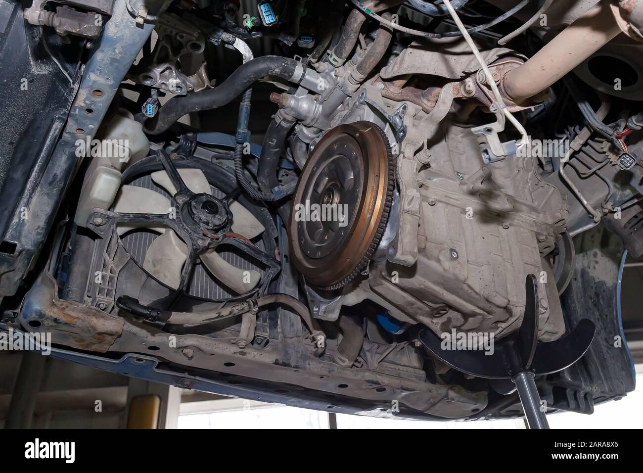 Car gearbox cutaway hi-res stock photography and images - Alamy