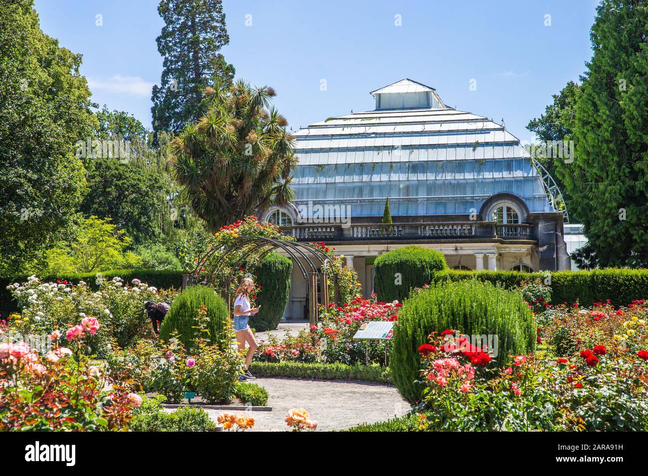 Christchurch botanic gardens. Popular tourist travel destination in ...
