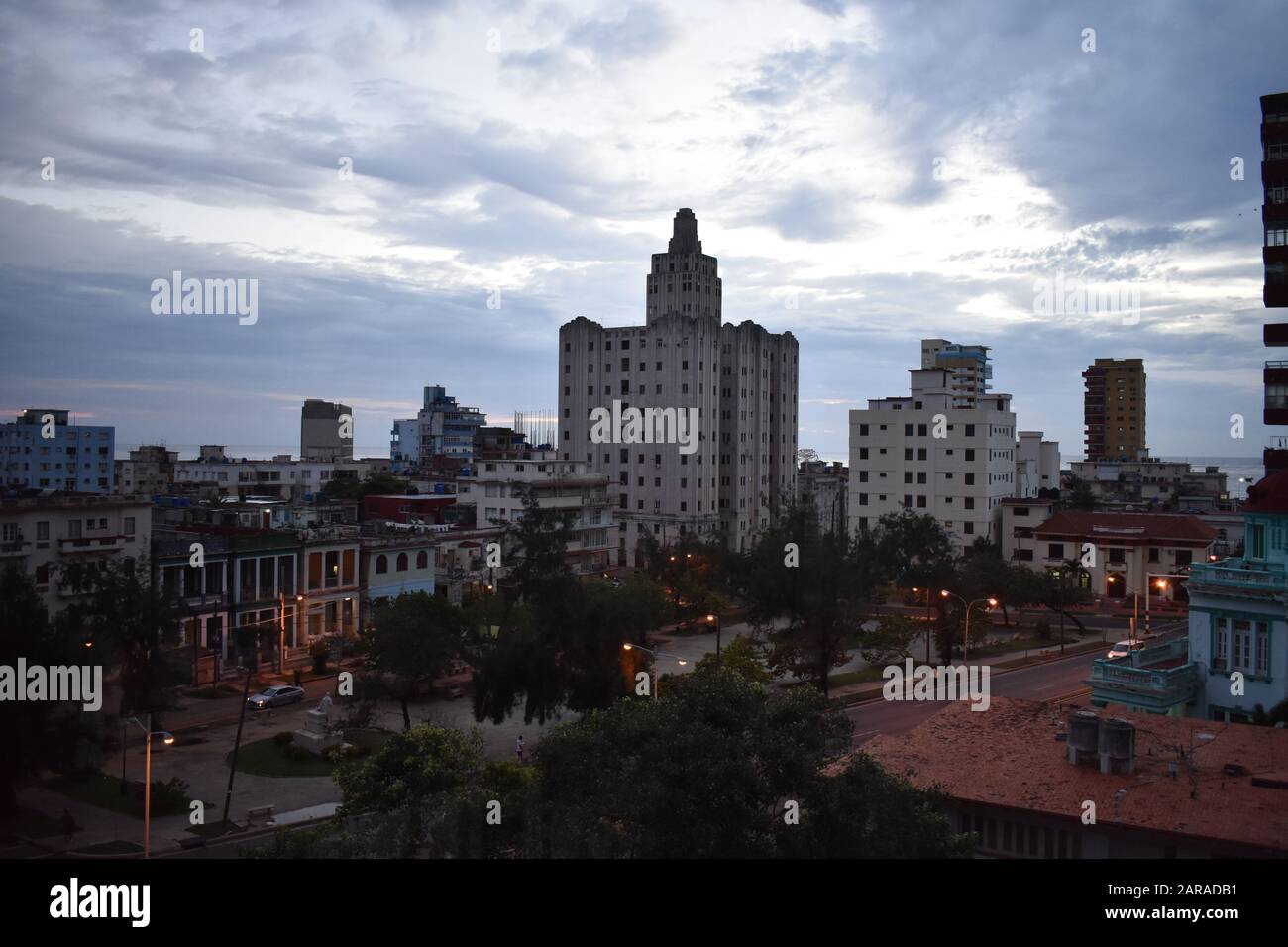Havana sunrise hi-res stock photography and images - Alamy