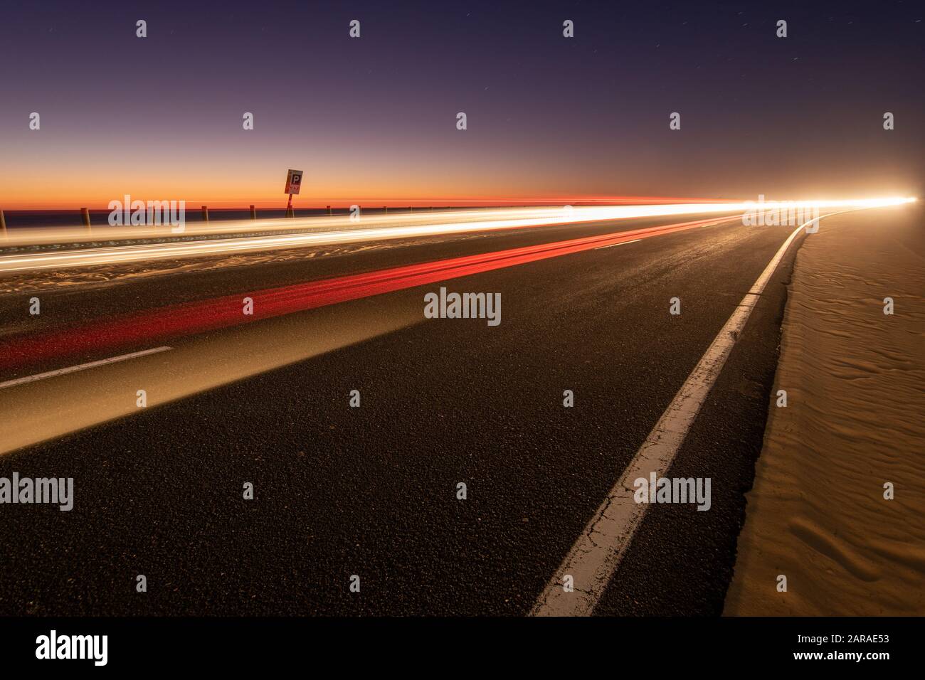 Night running sand hi-res stock photography and images - Alamy