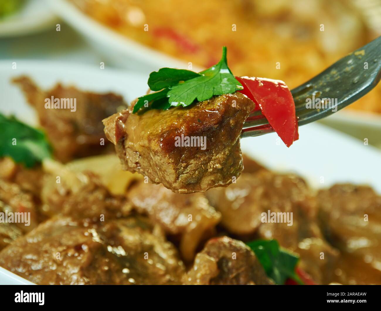 Kenyan beef stew, Kenyan cuisine, Traditional assorted African dishes ...