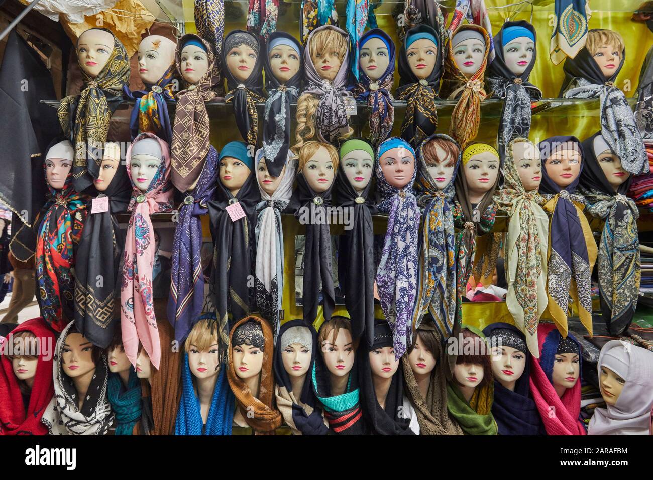 Persians woman hi-res stock photography and images - Alamy