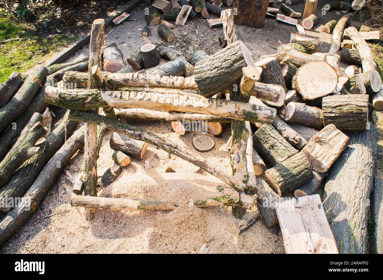 Saw buck hi-res stock photography and images - Alamy