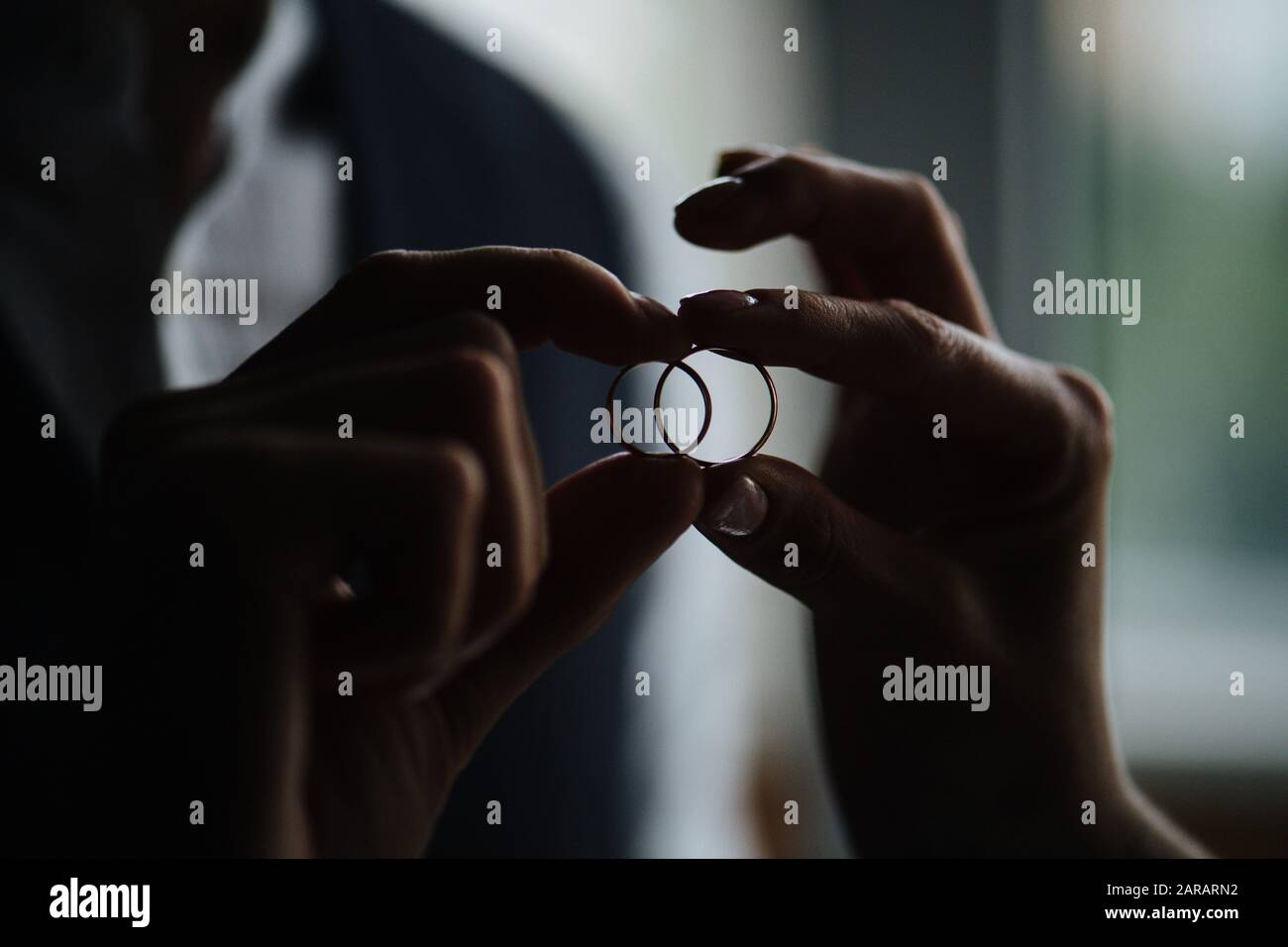 Overlapping rings hi-res stock photography and images - Alamy