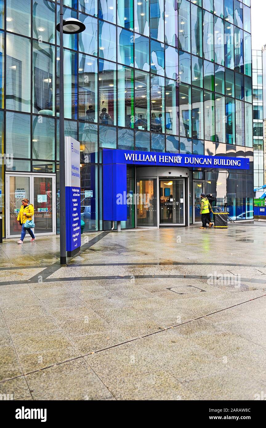 Main entrance to Liverpool University William Henry Duncan Building ...