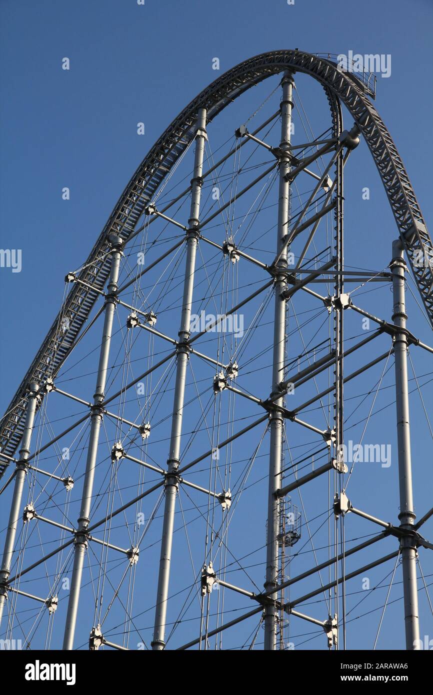 Rollercoaster support hi-res stock photography and images - Alamy