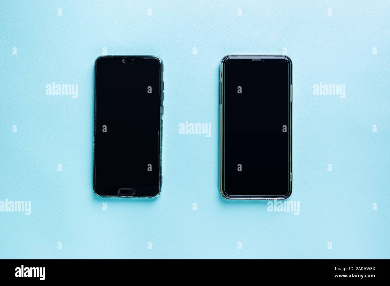 Multiple phones top view hi-res stock photography and images - Alamy