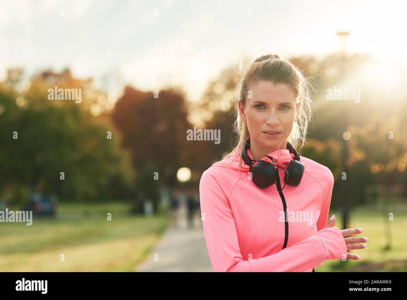 Woman jogging spring hi-res stock photography and images - Alamy
